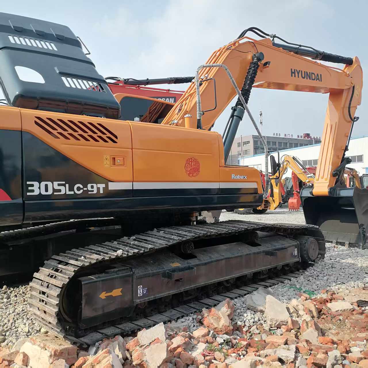Used HYUNDAI 305LC-9T Excavator Heavy 30Ton Construction Equipment ...