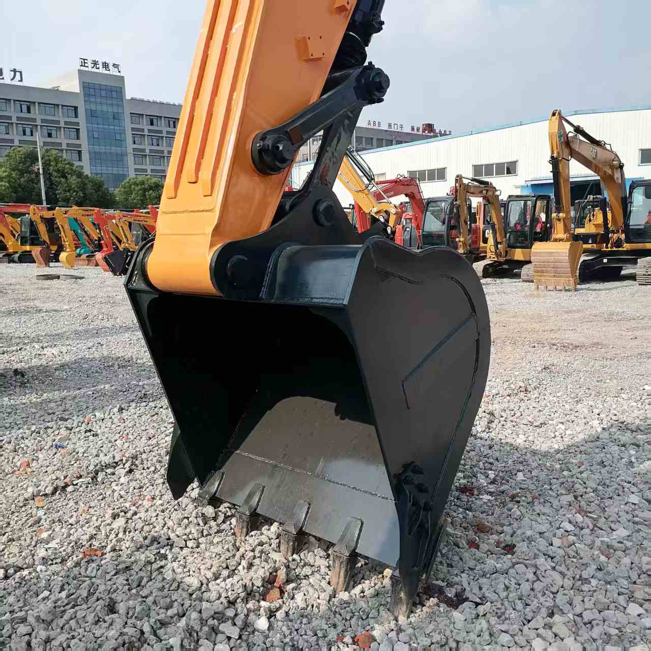 Used HYUNDAI 305LC-9T Excavator Heavy 30Ton Construction Equipment ...
