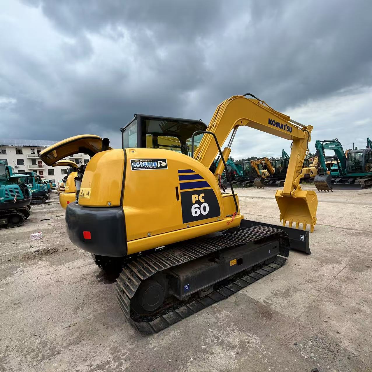 Used 6ton Komatsu PC60 Excavator Second Hand Hydraulic Crawler Komatsu ...